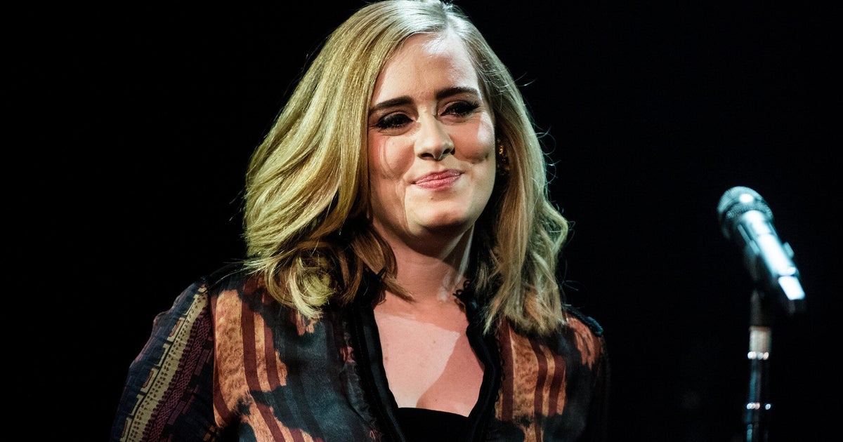 Adele Reveals New Short Hair Cut During X Factor Performance | HuffPost ...