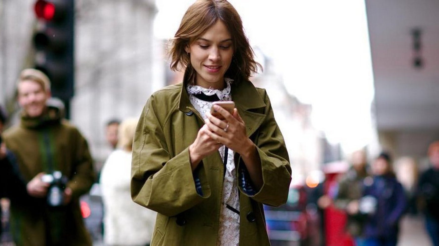 London Fashion Week 2016: Alexa Chung's Outfits, A Definitive Guide ...