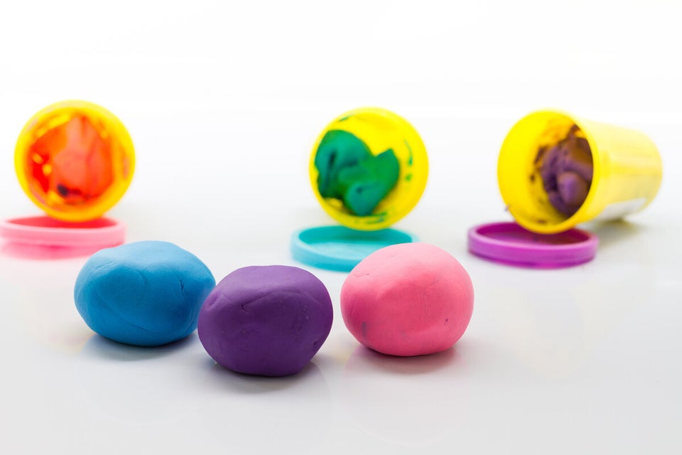 7 Ways To Help Keep Your Child Occupied On A Flight HuffPost UK Parents 7-ways-to-help-keep-your-child-occupied-on-a-flight-huffpost-uk-parents
