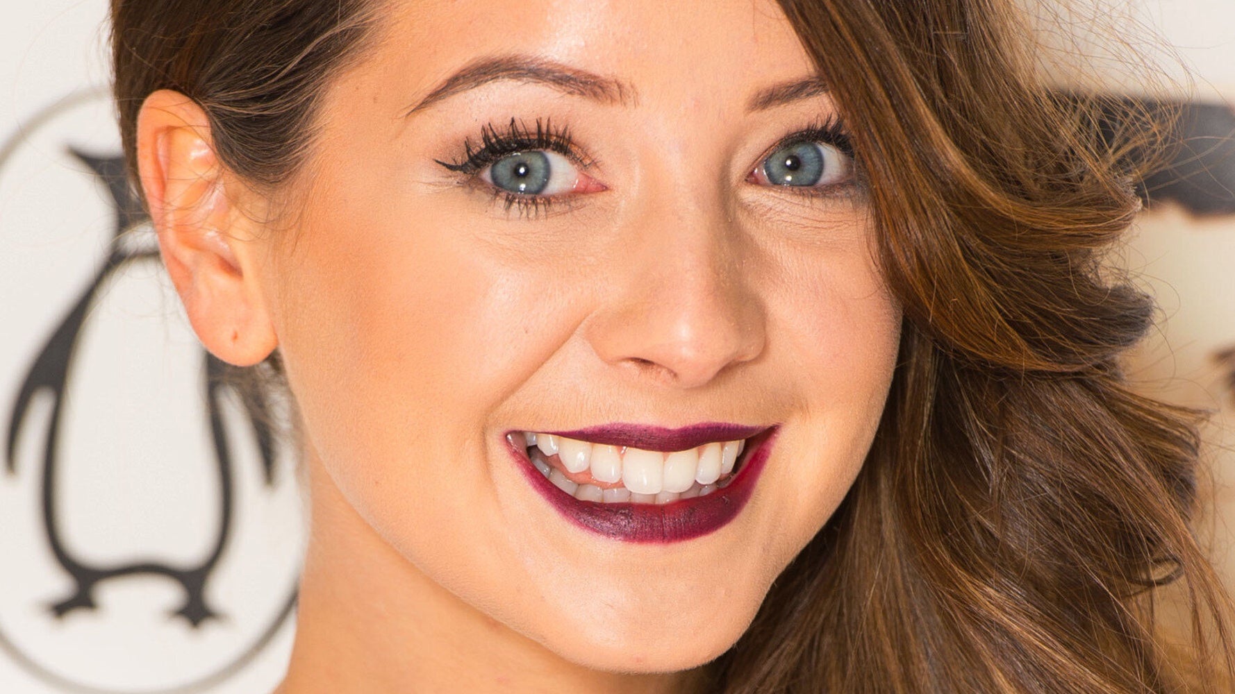 Zoella Opens Up About Her Struggles With Anxiety: 'I Have Days Where I ...