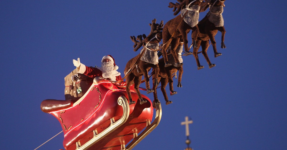 Santa Tracker 2015: Where Is Santa Delivering Presents Now? | HuffPost ...