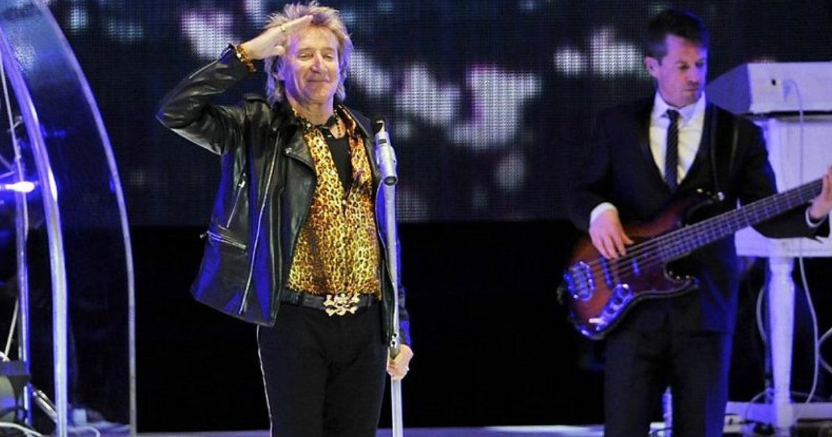 Rod Stewart, Bryan Adams Show Younger Performers How It's Done At BBC ...