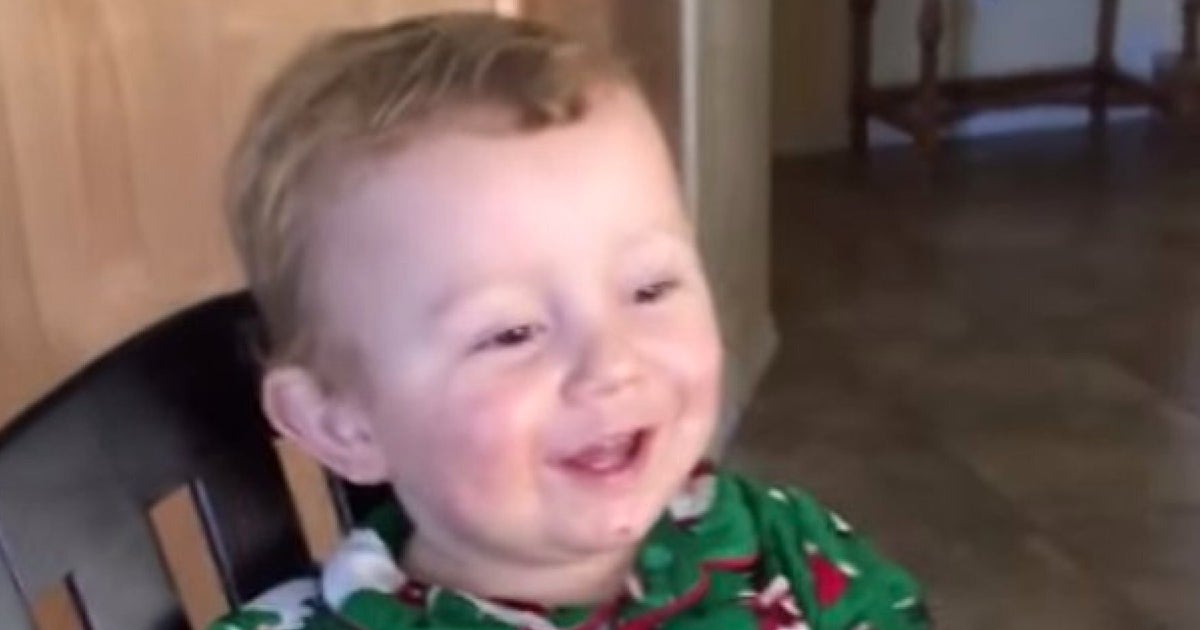 Baby Tries Bacon For The First Time And His Reaction Is Priceless ...