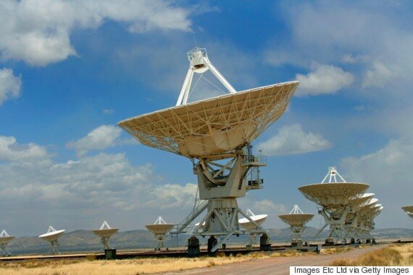 Seti's Top Alien Expert Says Humans Are Not Clever Enough To Read ...