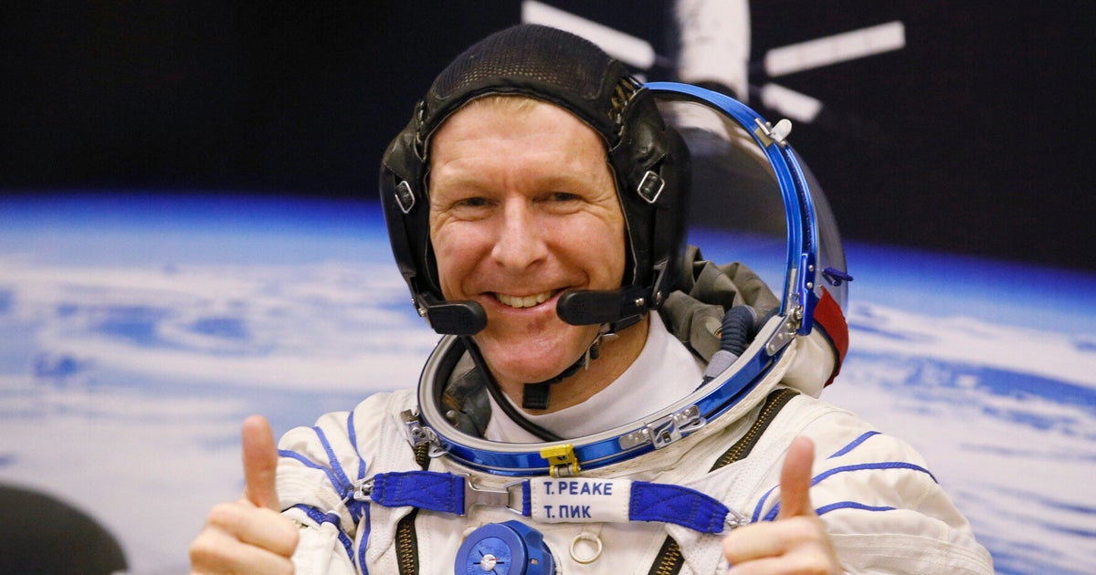 Schoolgirl Jessica Leigh Is Going To Operate A Radio Station So She Can ...