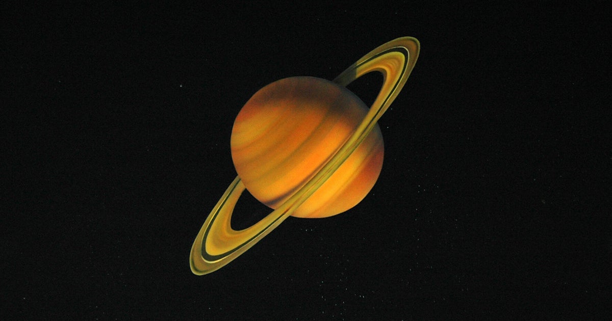 15-Year-Old Captures Saturn Using iPhone App And Telescope In His Back ...