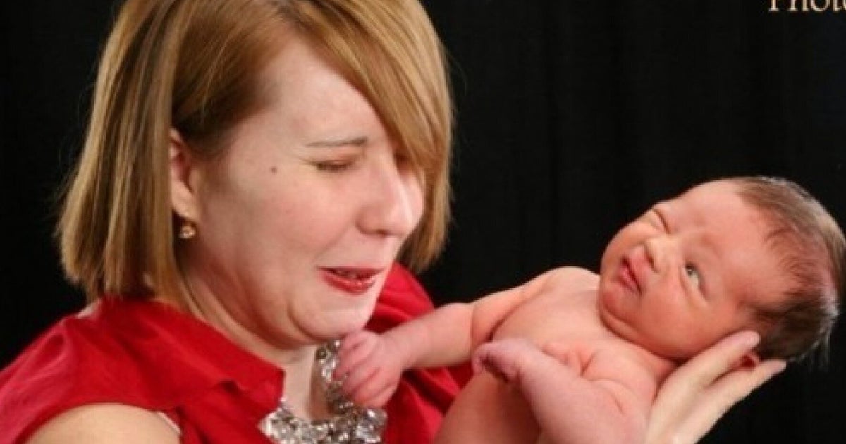 Awkward Family Photos: 12 Embarrassing Mum Photos That Prove Why They ...