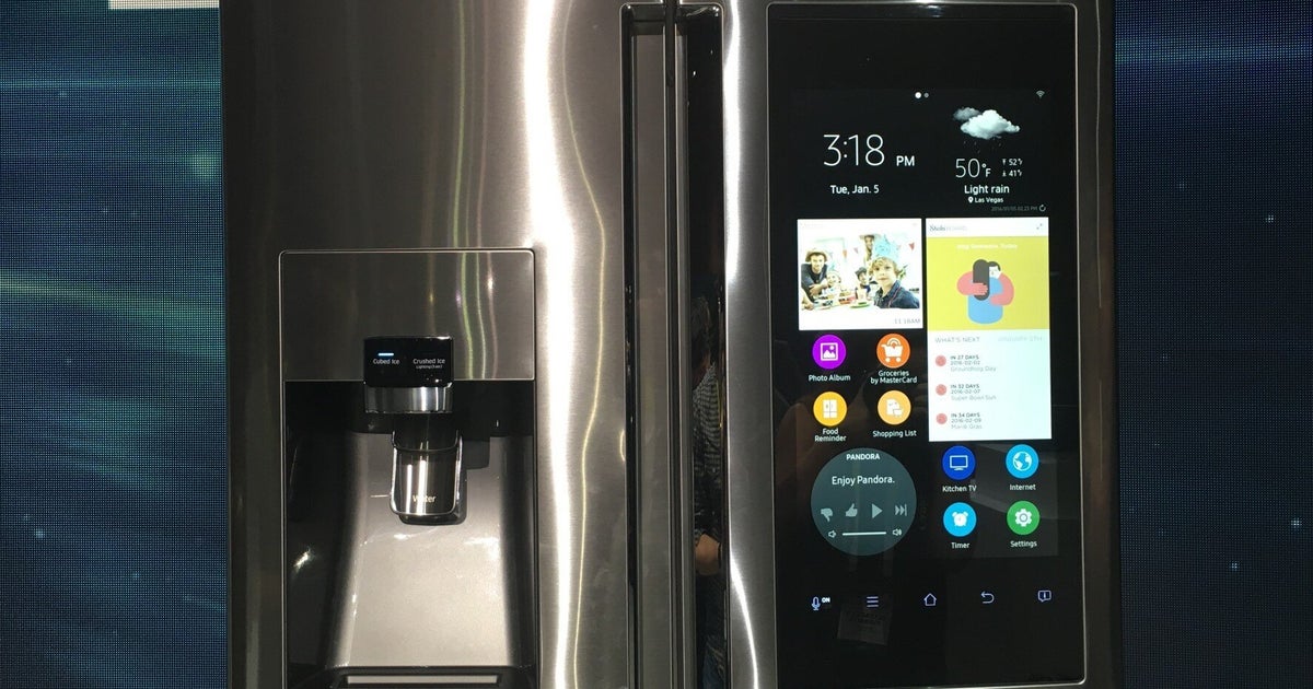 Samsung's Family Hub Refrigerator Has A Massive 21.5-inch Screen And ...