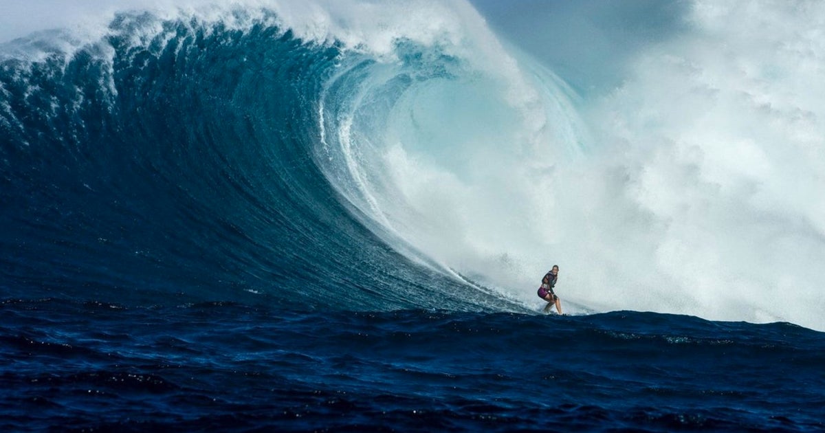 Surfer With One Arm, Bethany Hamilton, Tackles Giant Wave Six Months ...