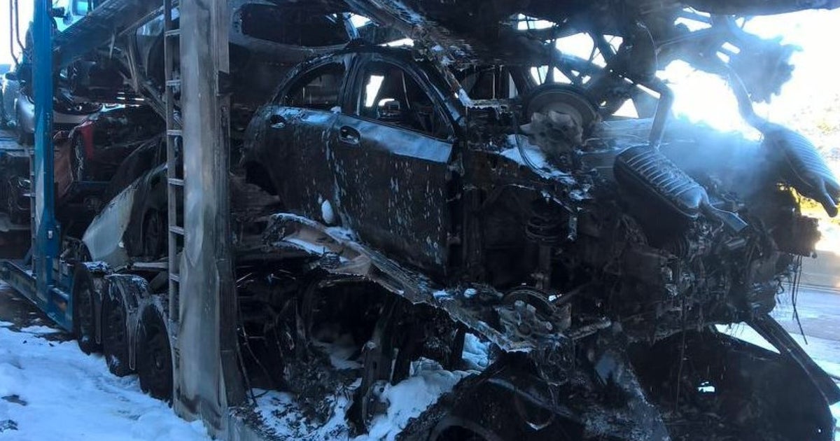 M25 Delays After Vehicle Transporter Dramatically Catches Fire ...