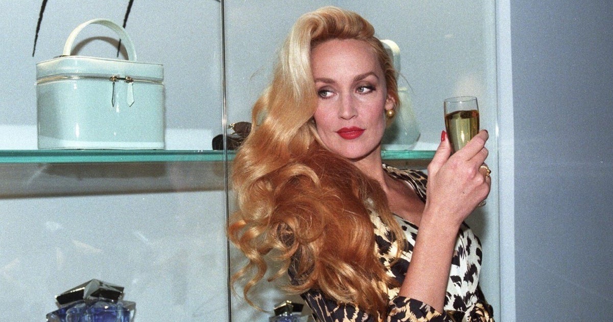 See Jerry Hall's Style Evolution In 34 Stunning Photos | HuffPost UK Style