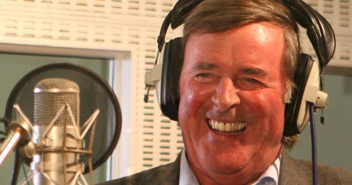 Terry Wogan Dead: Beloved Irish Broadcaster Dies Aged 77 | HuffPost UK ...
