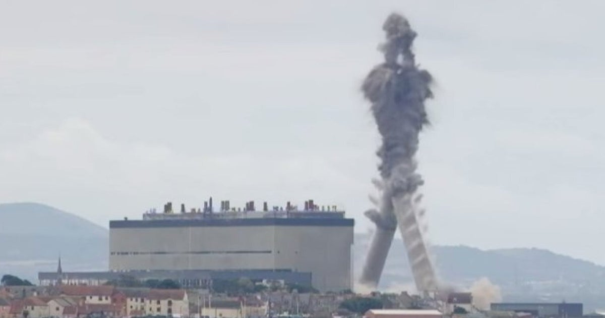 Cockenzie Power Station Chimneys Demolished By Controlled Explosion ...