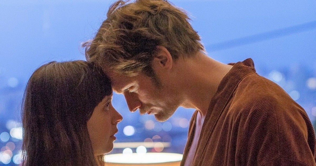 Bel Powley, Alexander Skarsgard On Challenges Of Filming Sex Scenes In ...