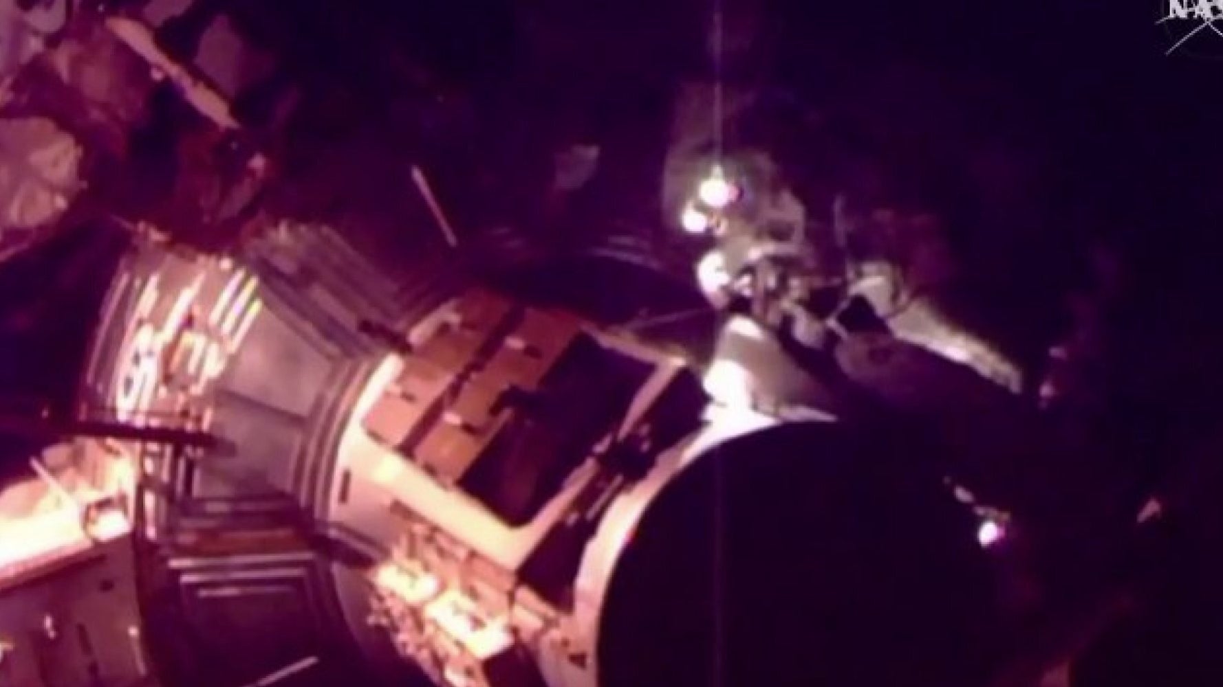 Tim Peake Spacewalk Begins Aboard ISS As ESA Astronaut Becomes First ...