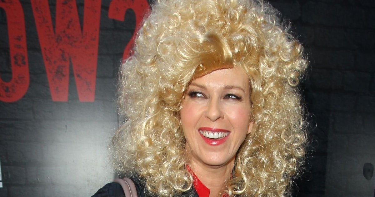 'Good Morning Britain' Presenter Kate Garraway Channels Sandy From ...