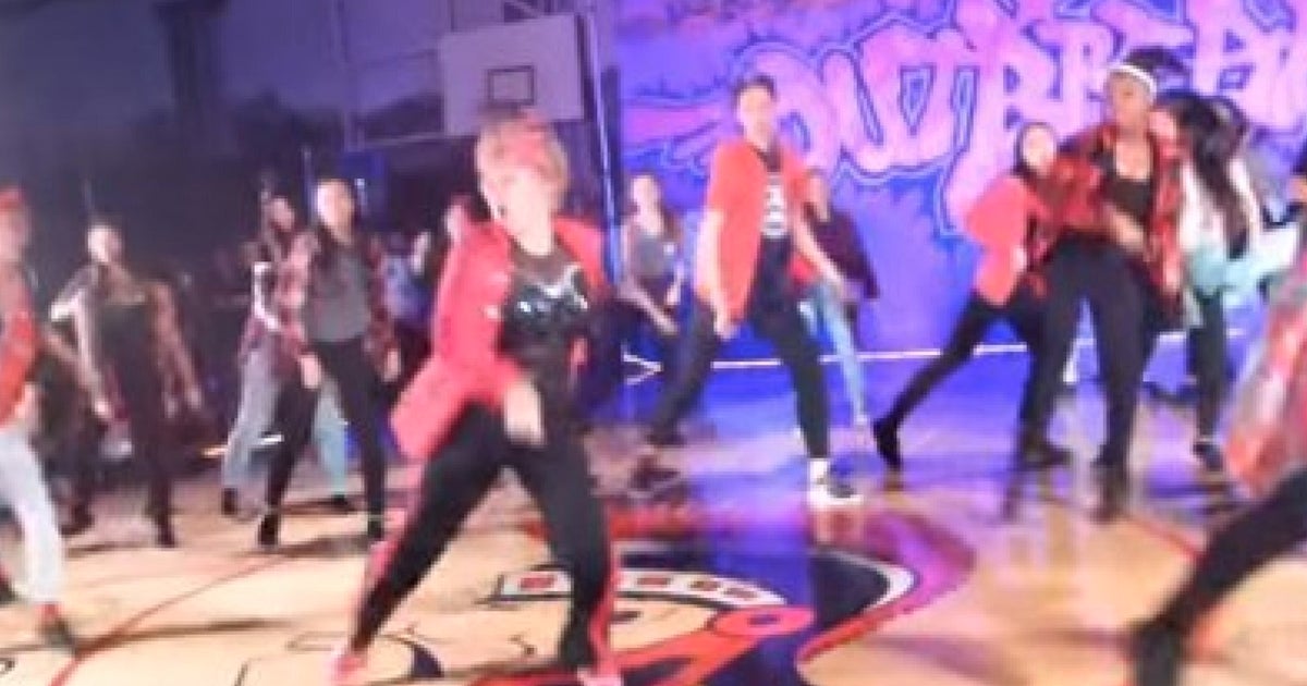 60-Year-Old Teacher's Uptown Funk Retirement Dance Is Awesome ...