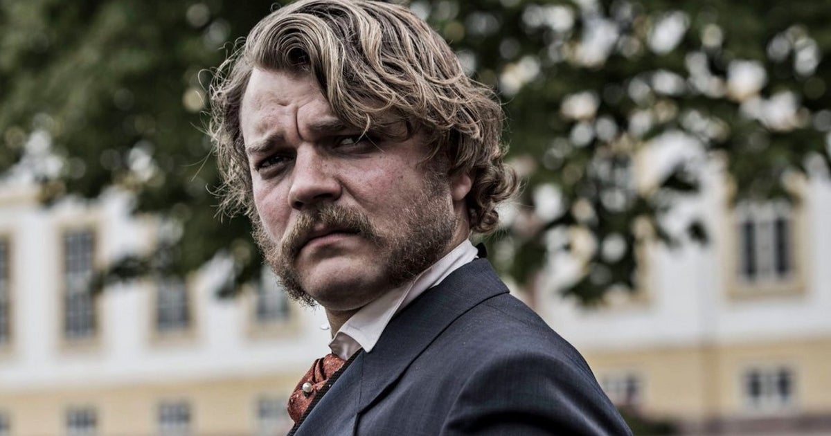 '1864' Star Pilou Asbaek Interview: Lars Von Trier, Scarlett Johansson ...