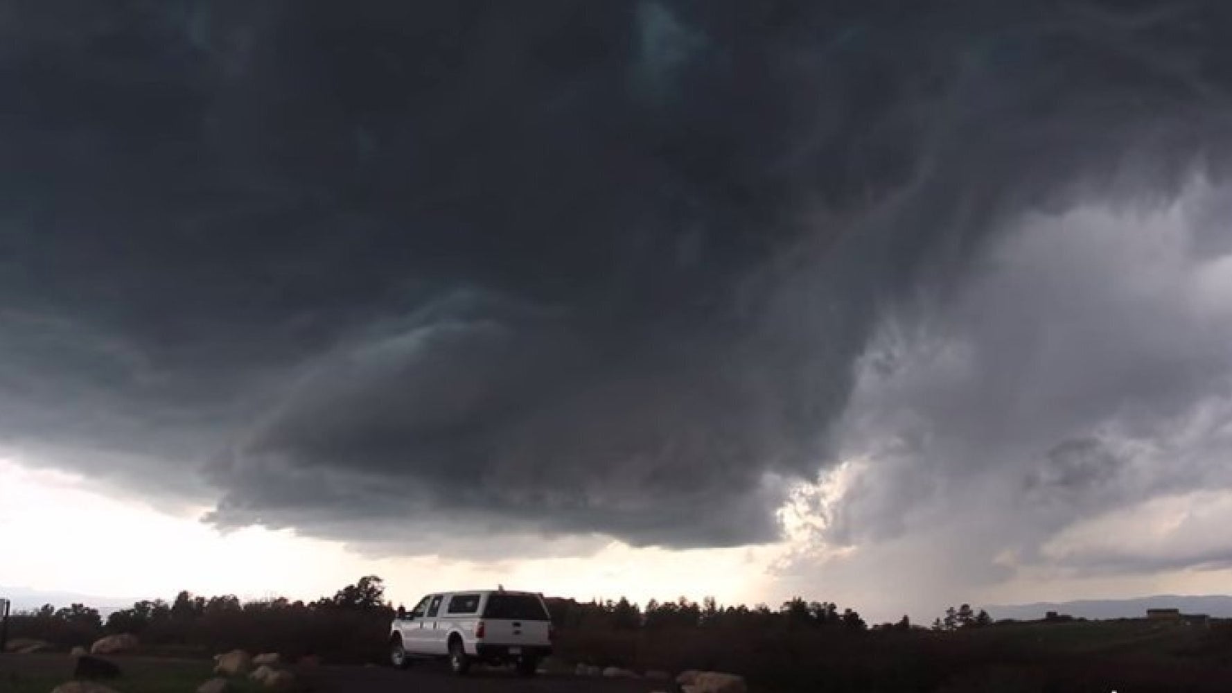 Terrifying Timelapse Of Colorado Supercell Captured By Storm Chasers ...
