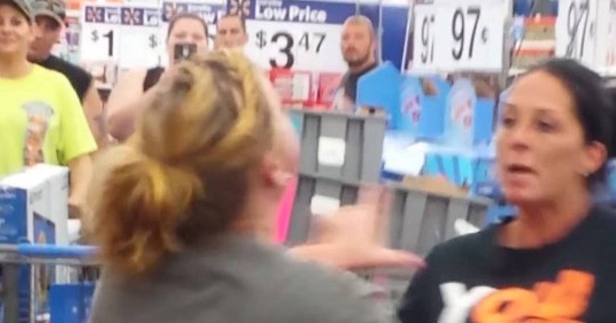 Two Women Fighting In Walmart Caught On Video | HuffPost UK News