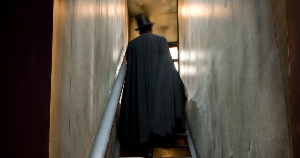 Jack The Ripper Museum's Halloween Event Offers 'Selfies', Branded ...