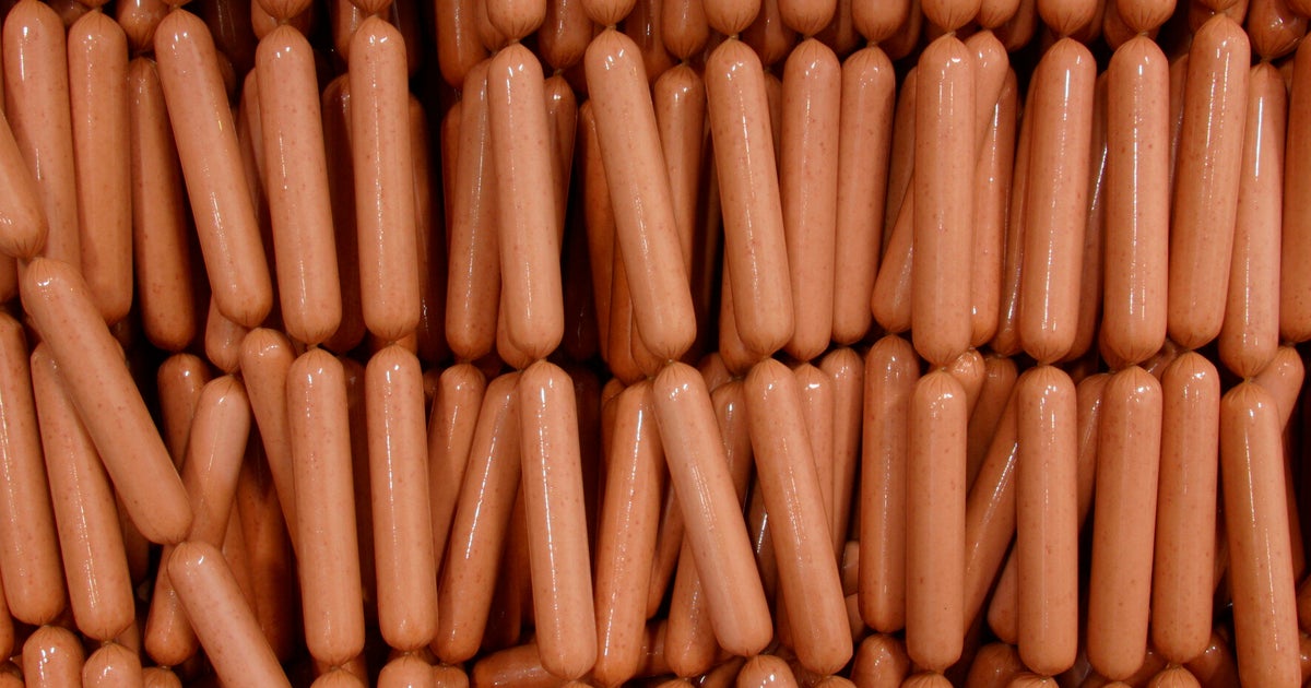 Vegetarian Hot Dogs Could Contain Meat And Human DNA | HuffPost UK News