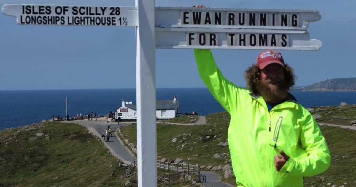 Forrest Gump Runner, Ewan Gordon, Completes 42 Marathons In 42 Days ...