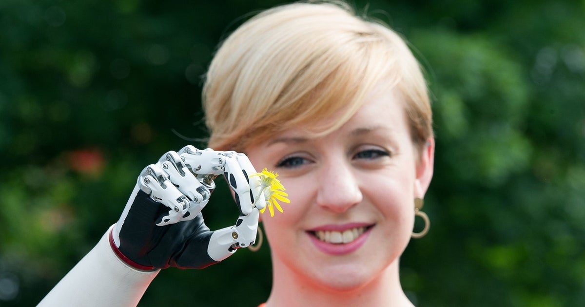 Bionic Hand Helps With Small Things | HuffPost UK News