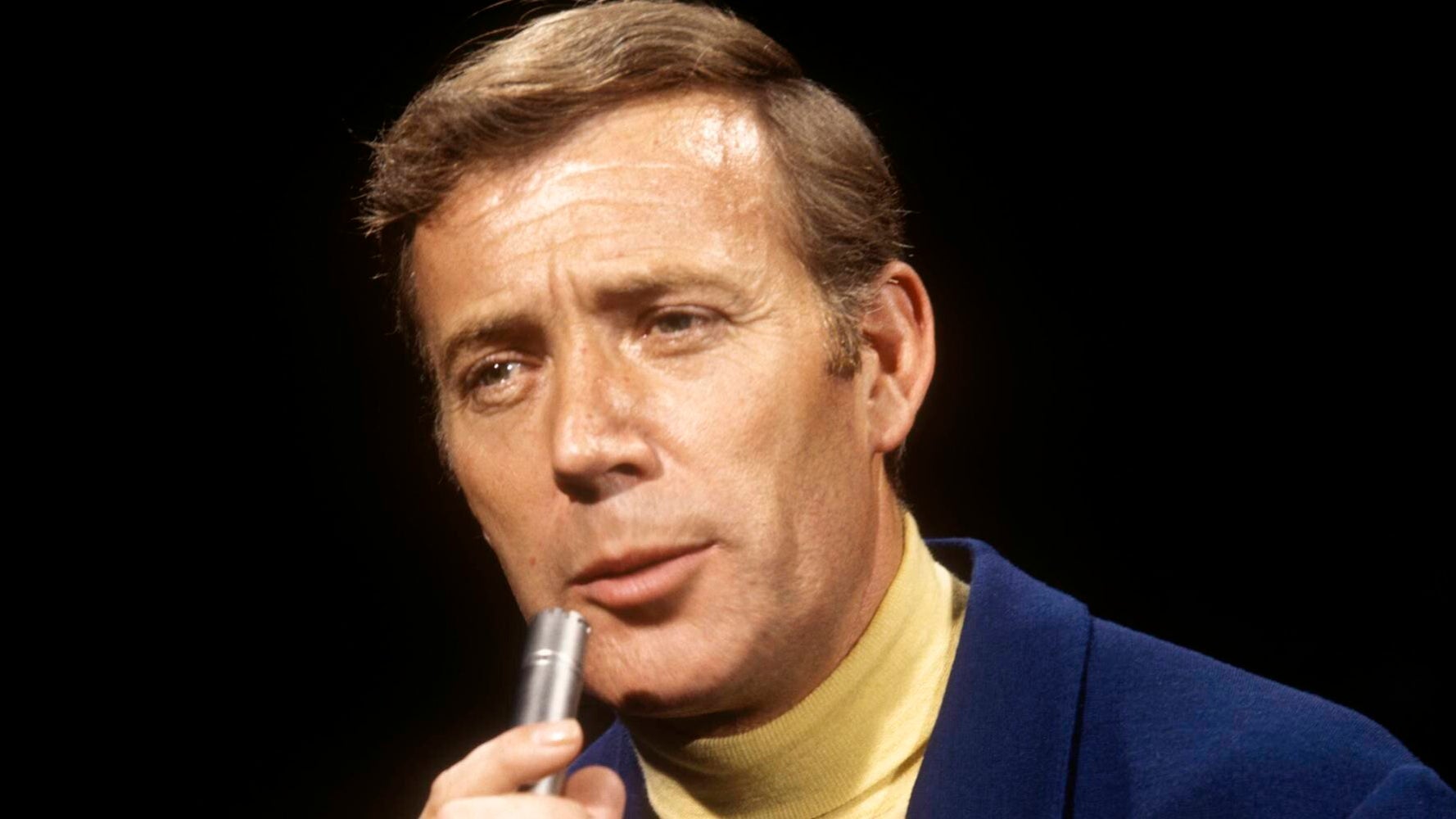 Val Doonican Dead: Irish Singer And TV Presenter Dies, Aged 88 ...