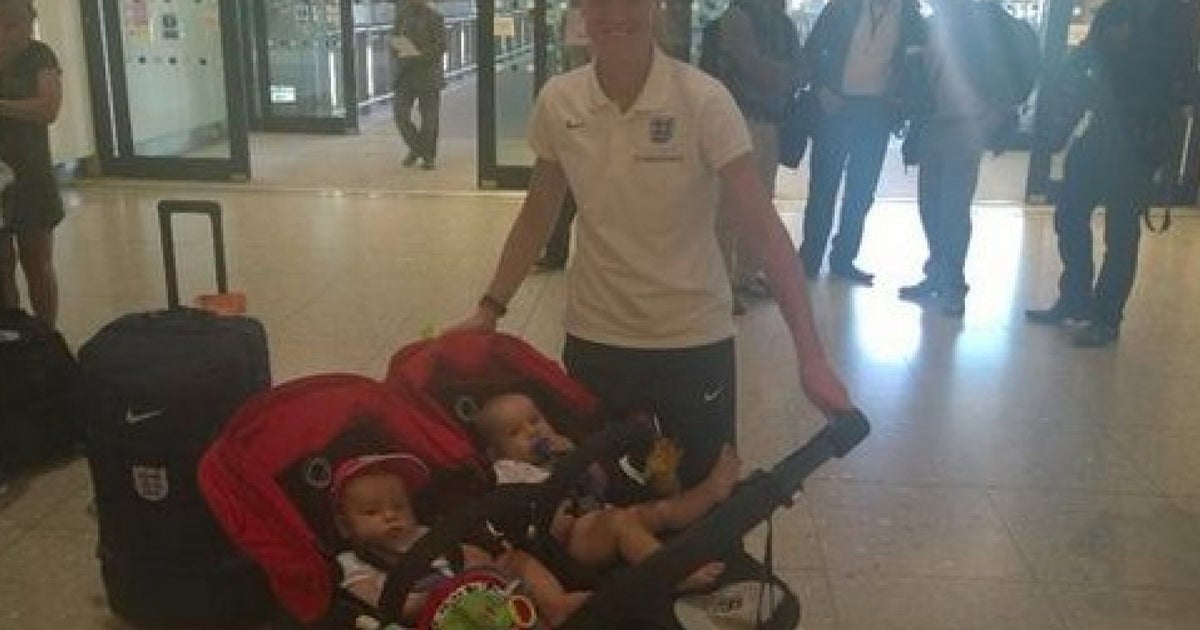 Arsenal's Casey Stoney Is Reunited With Her Twin Babies After The Women ...