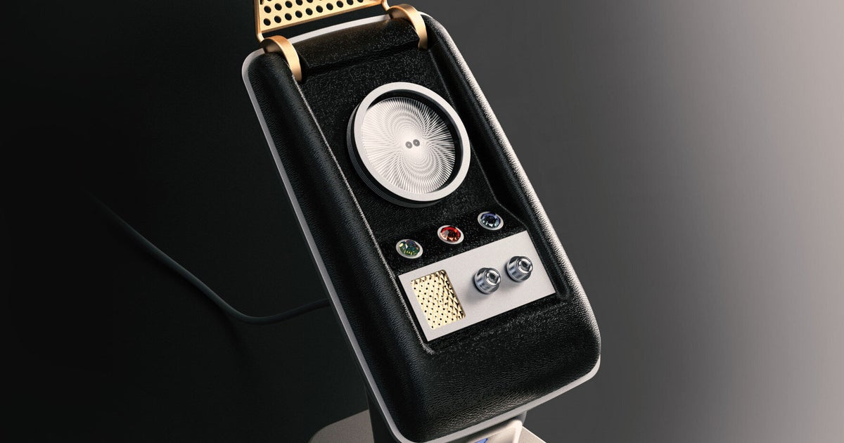 You Can Now Buy A Star Trek Communicator That Actually Works | HuffPost ...