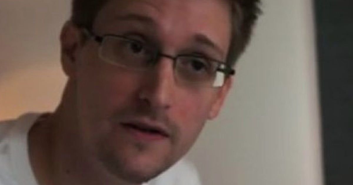 REVIEW: Edward Snowden Tells HIS Side Of The Story In The Real-Life ...