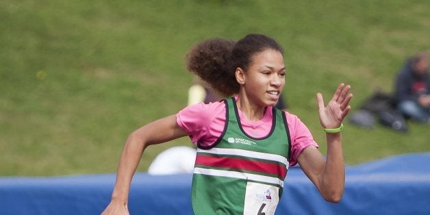 'Inspirational' Teenager Kelly Chadwick Diagnosed With Leukaemia Is In ...