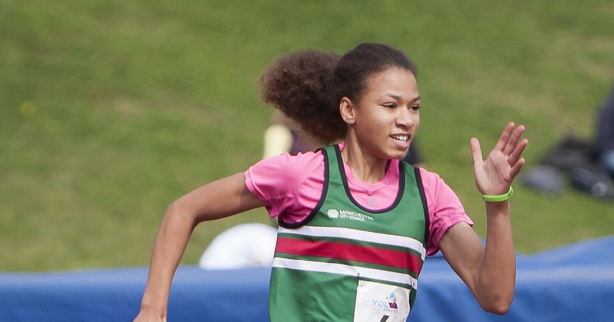 'Inspirational' Teenager Kelly Chadwick Diagnosed With Leukaemia Is In ...