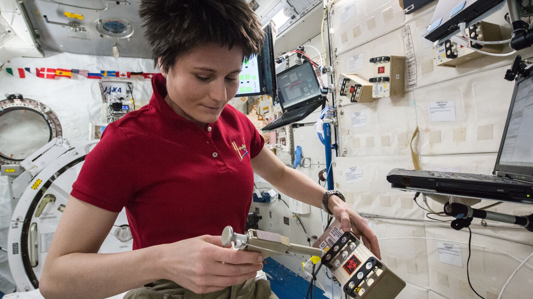 "If She Can See It, She Can Be It'. The Importance of Female Role ...