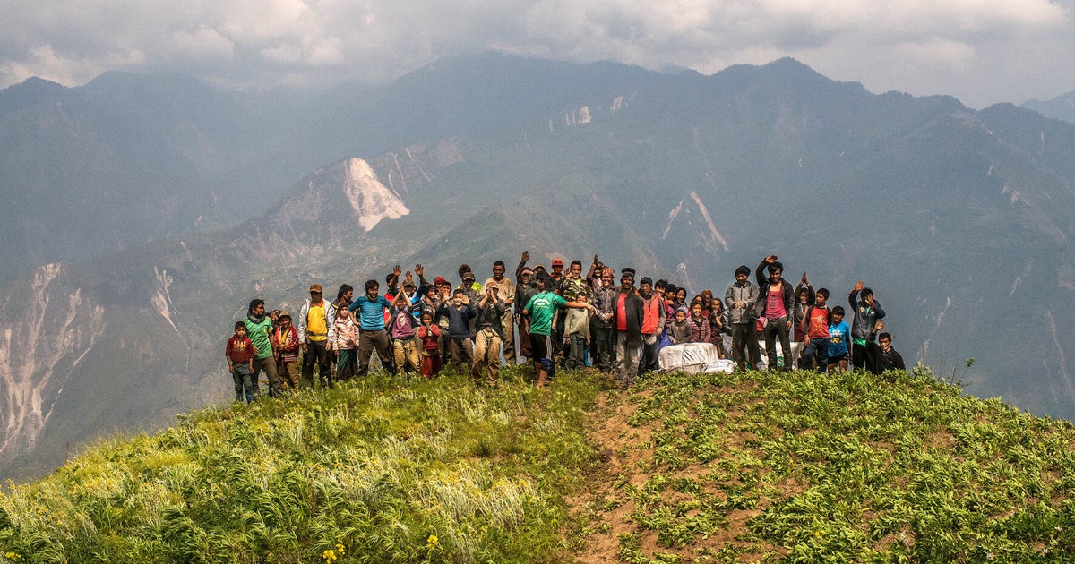 Nepal Earthquake: Aerial Pictures Show How Nepalese Villagers Are ...