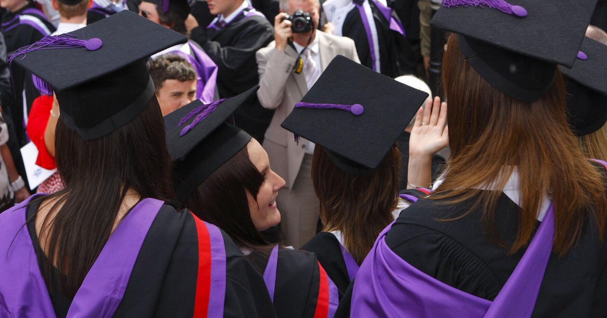 Poor Uni Students 'Less Likely To Graduate With A Good Degree ...