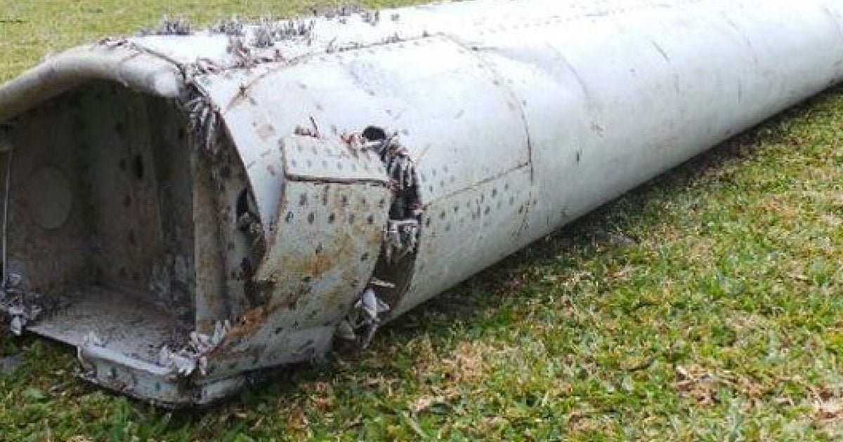 MH370 Latest: Experts Analyse Wreckage Of Plane Wing Found On Reunion ...