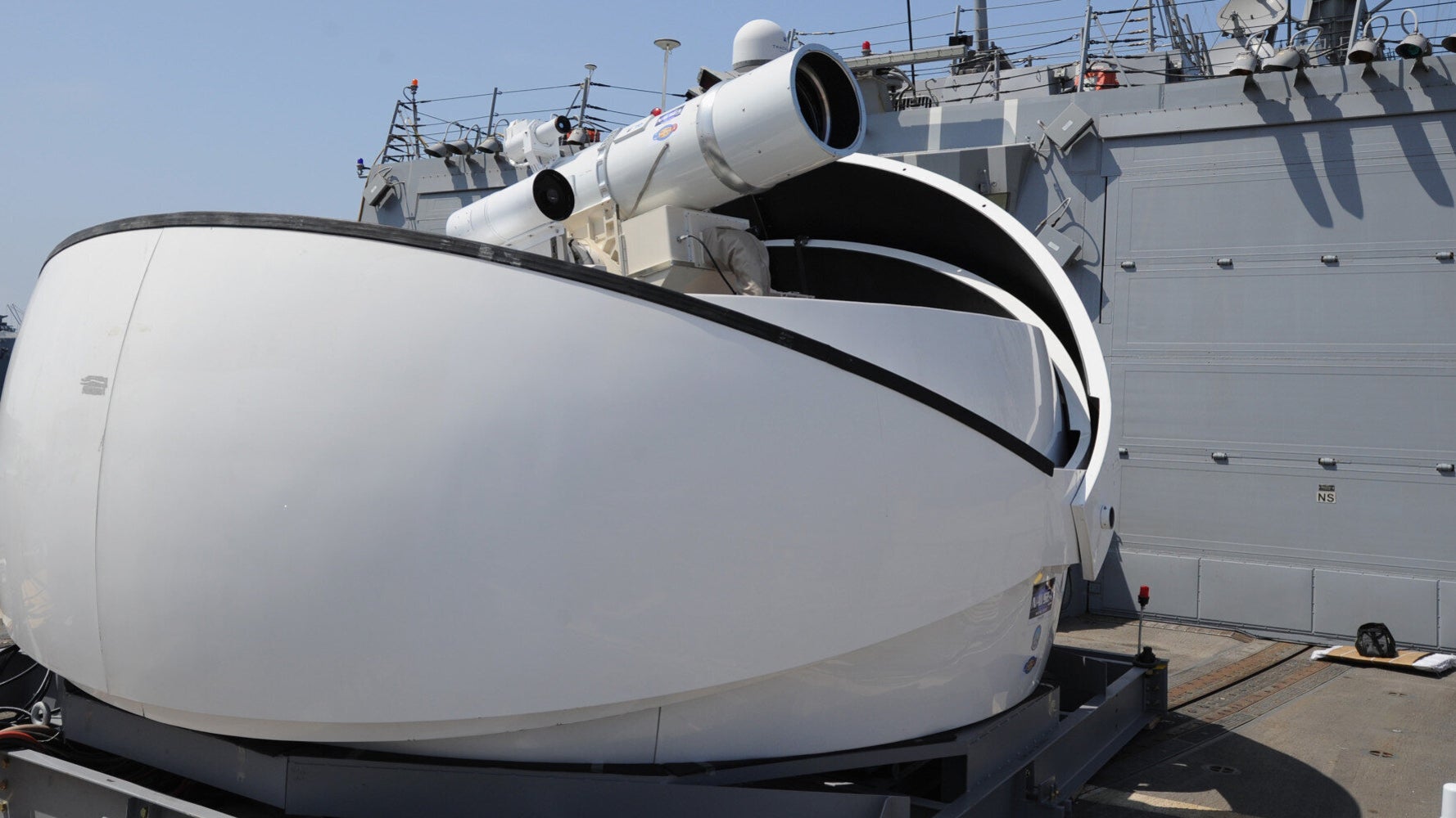 US Navy Deploys Giant Anti-Drone Laser On Ship | HuffPost UK Tech