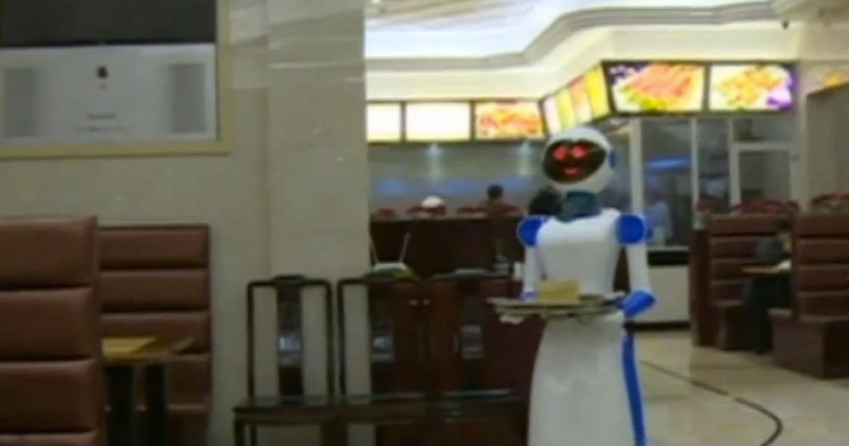 Restaurant In China Replaces Humans With Robot Waiters | HuffPost UK Tech