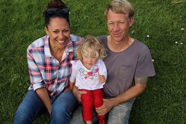 Mum Falls In Love With Anonymous Sperm Donor Who Fathered Her Daughter ...