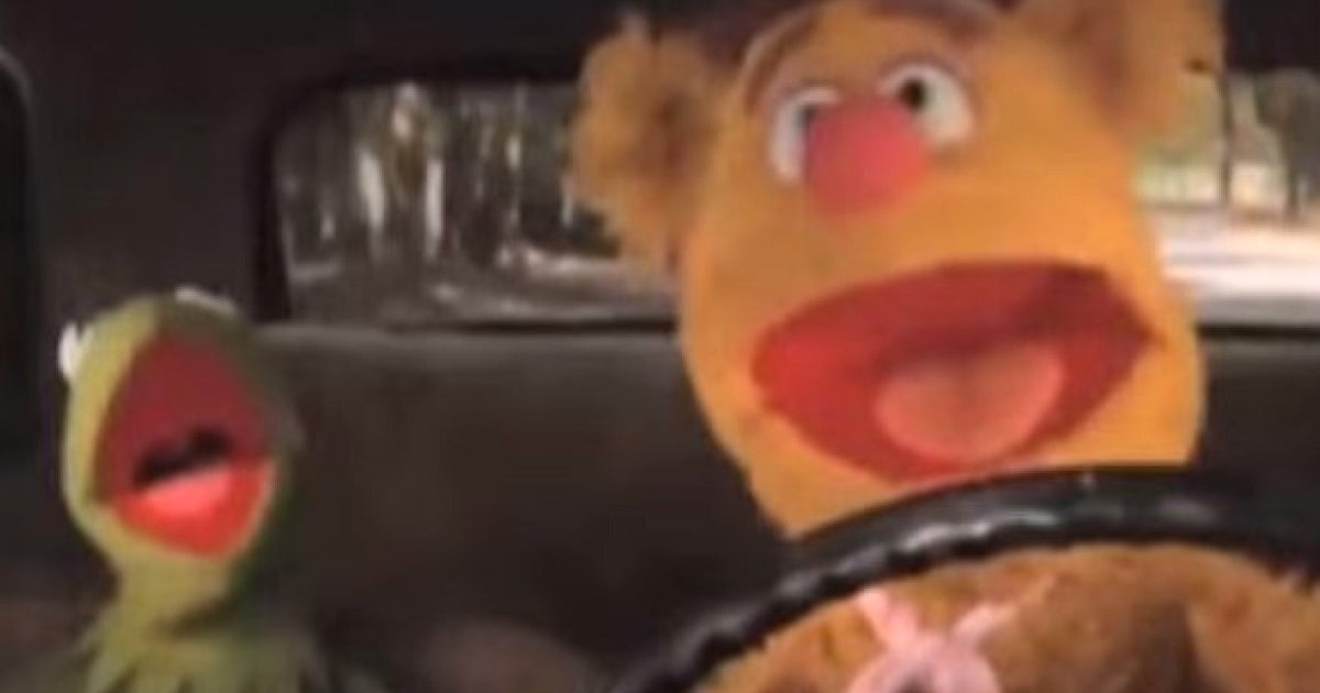 The Muppets Perform 'Hip Hop Hooray' By Naughty By Nature, And It's ...