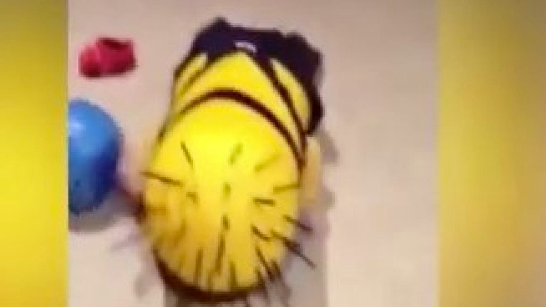 Toddler's Despicable Me 'Minion' Halloween Costume Fail (Video ...