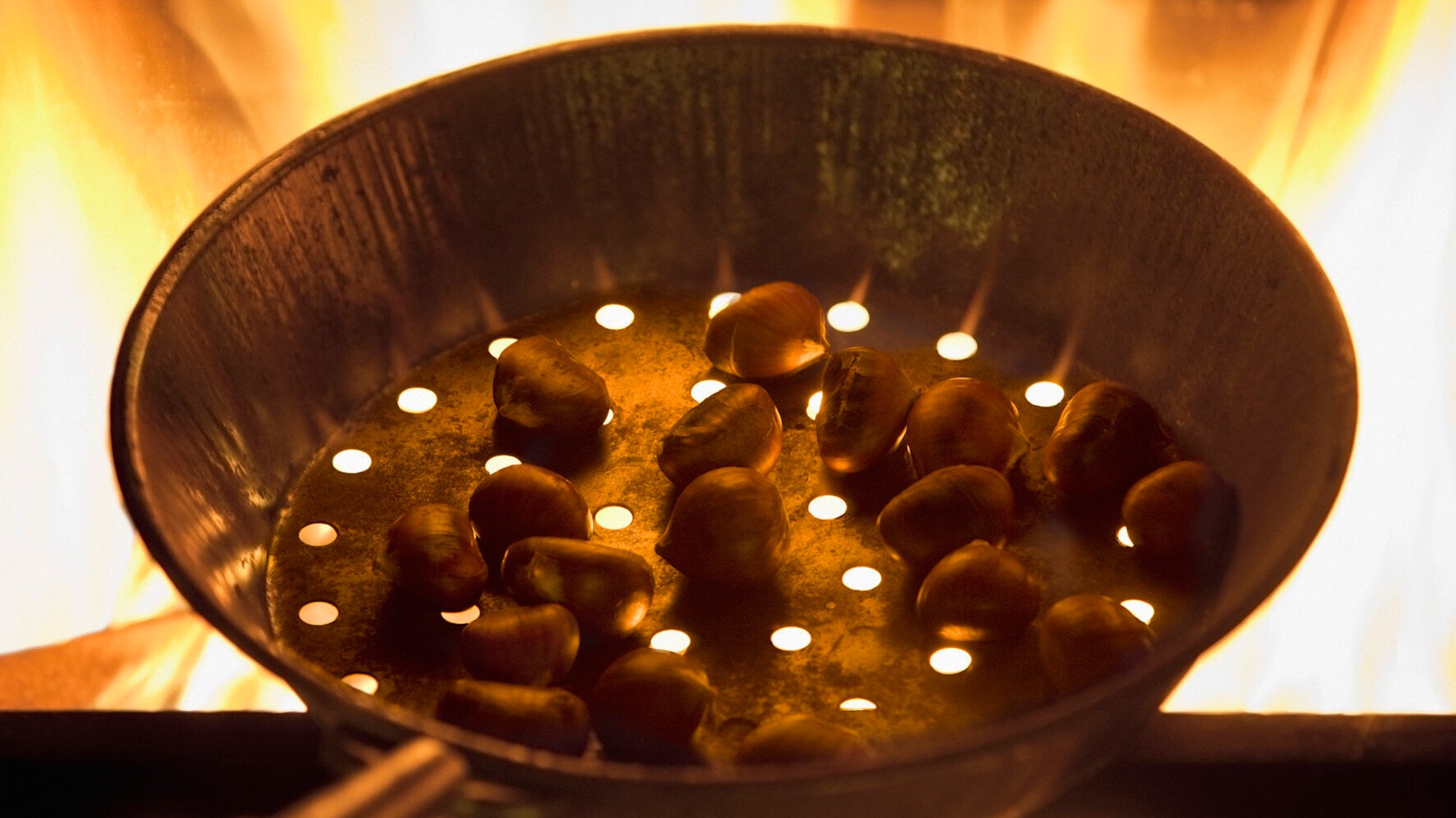 How To Make The Perfect Roast Chestnuts This Christmas | HuffPost UK Life