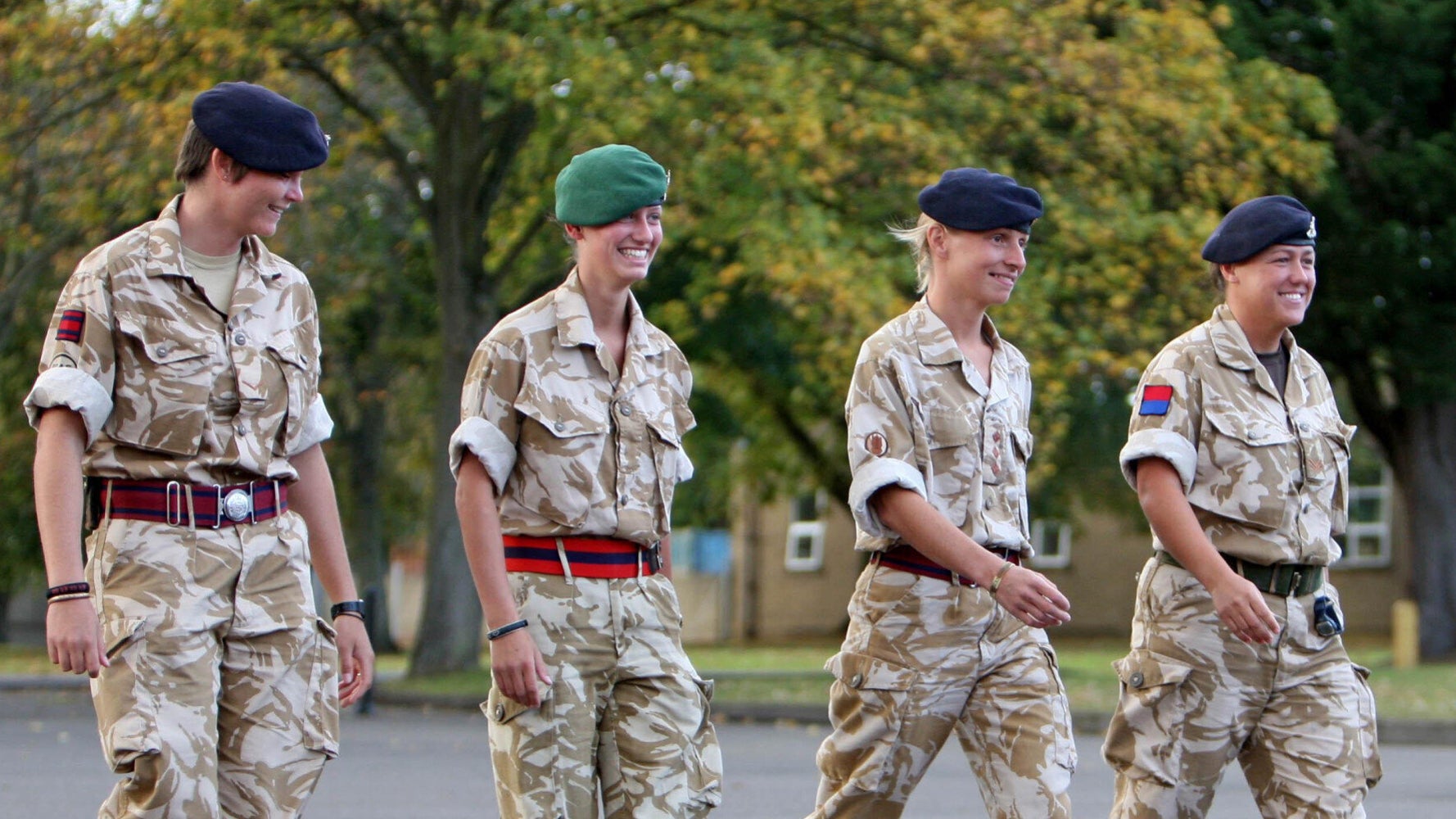 Women Fighting On The Front Line Is A 'Politically Correct' Mistake ...