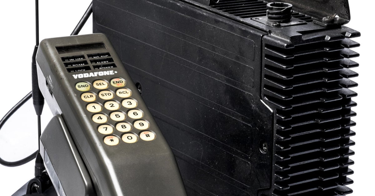 UK's First Mobile Phone Was Sold 30 Years Ago By This Jammy Vodafone ...