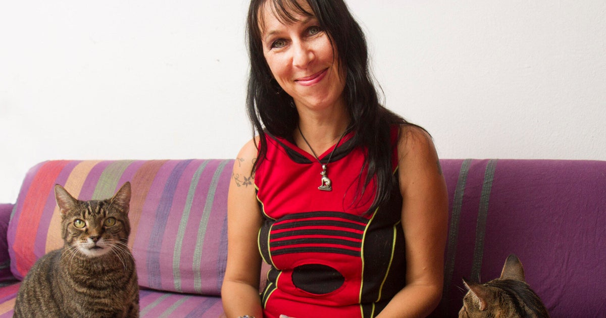 This Woman Married Her Two Male Cats - And January Marks Their 10-Year ...