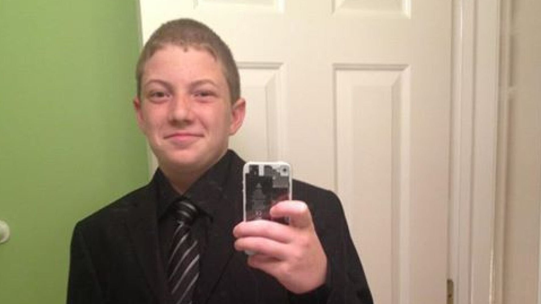 Gage Garmo, Terminally-Ill Teenager Surprised By Eminem, Dies Aged 17 ...