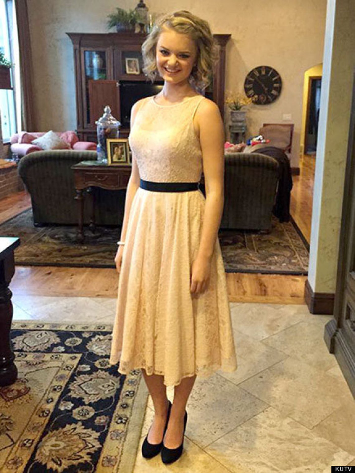 Apparently This Dress Was 'Too Inappropriate' For A High School Prom ...