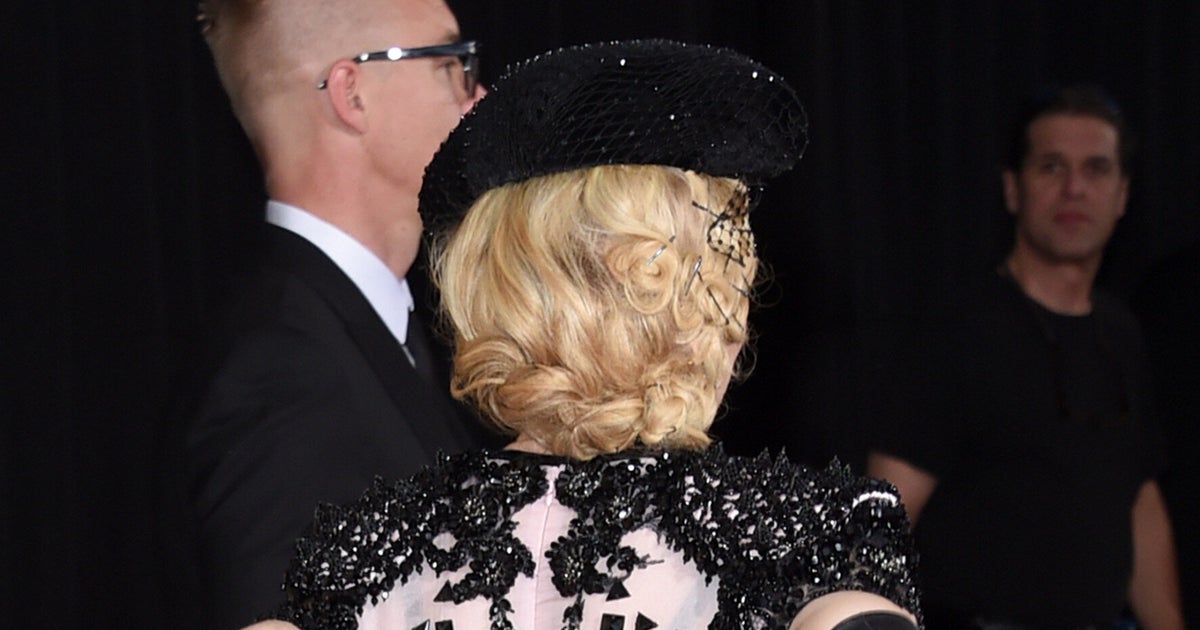 Grammys 2015: Madonna Flashes Her Bum On The Red Carpet (PICS ...